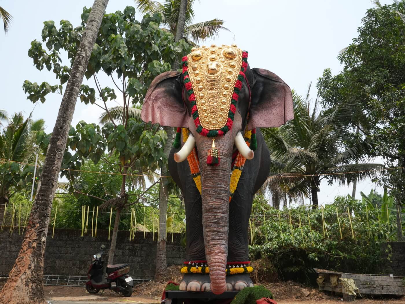 First Temple in Kochi Celebrates ‘Nadayiruthal’ With Life-Size ...