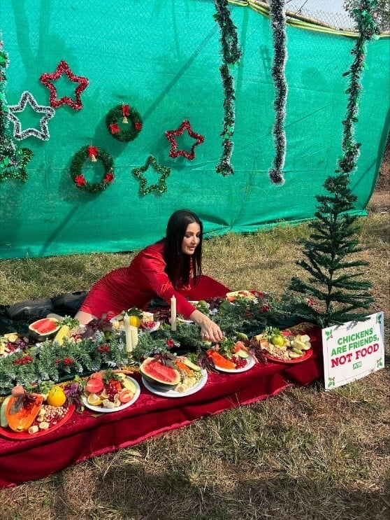 Actor and Influencer Amy Aela Has Chickens & Rabbits for Lunch, but as ...